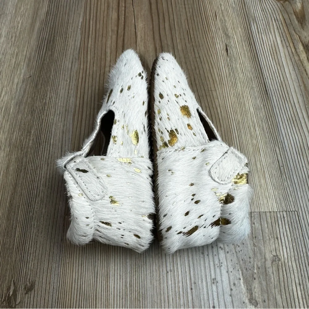 Monkey Feet | Shoes | Monkey Feet White Gold Faux Fur Tstrap Baby Shoes ...
